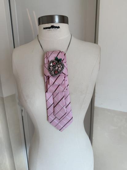 Predivna roze kravata FOTOGRAFIJA MOJA