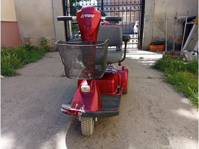 skuter za invalide i starija lica