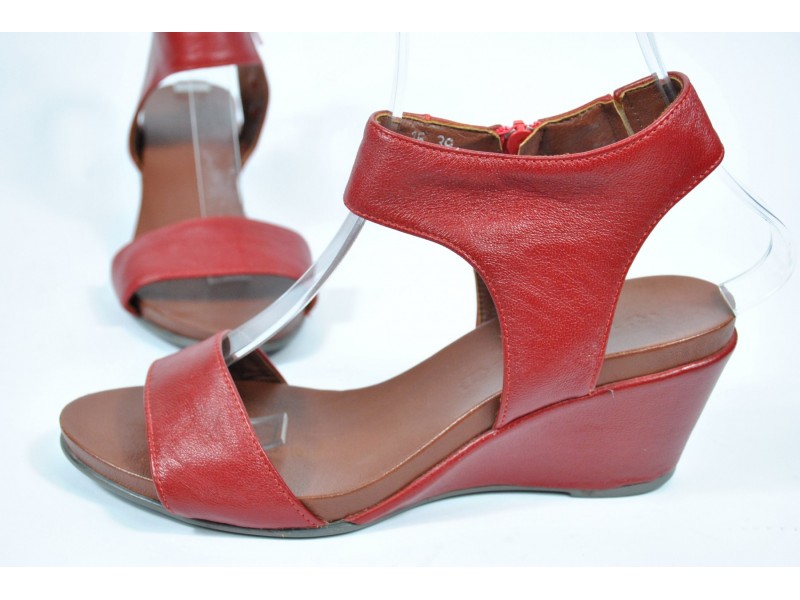 SANDALE CELE KOZNE-br.39-24,5cm.