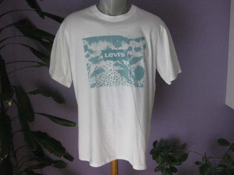 Orig. LEVI S bela majica kao nova .. L