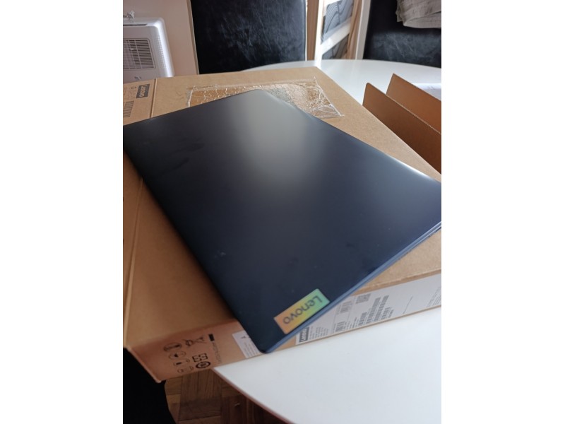 Lenovoideapad 1kao nov top