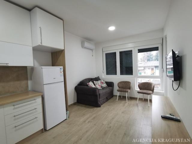 Izdavanje, Stan, 35m2 , Centar