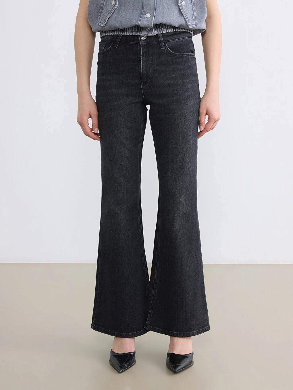 LCW Jeans Ženske Farmerke Sa Visokim Strukom I Flare Nogavicama