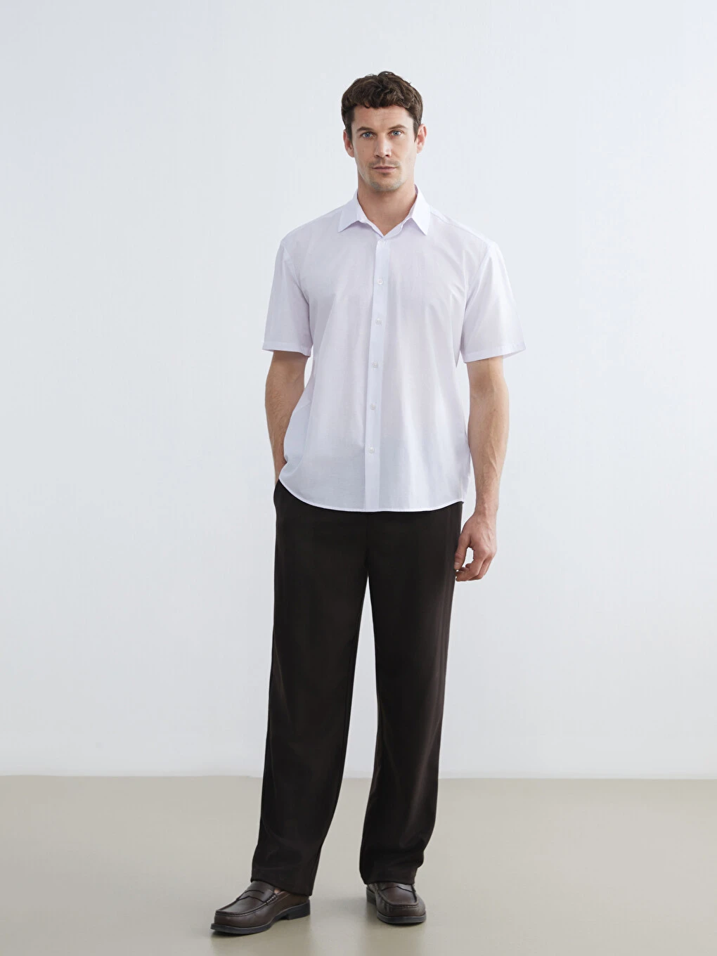 LC WAIKIKI Muška Basic Košulja Od Poplina Regular Fit Kroja