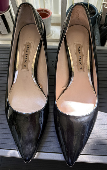 Zara cipele br 39