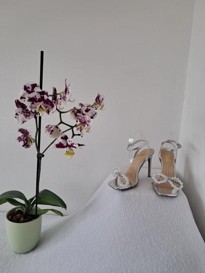 SHEIN srebrne cipele sa masnom vel 39