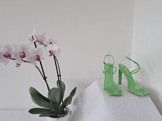 SHEIN neonsko zelene sandale vel 39