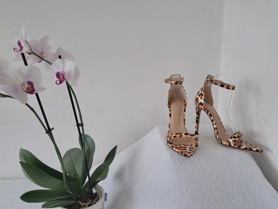 NOVE leopard sandale stiletto spic vel 39