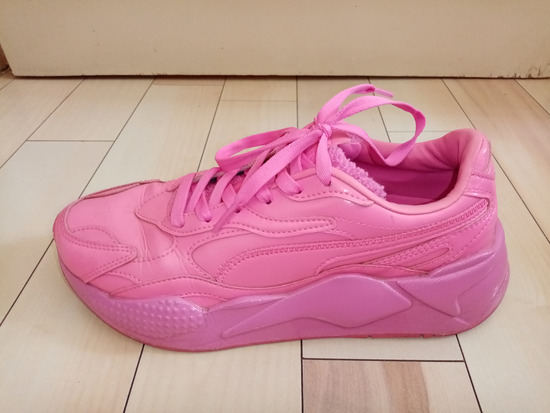 PUMA vrhunske zenske kozne patike