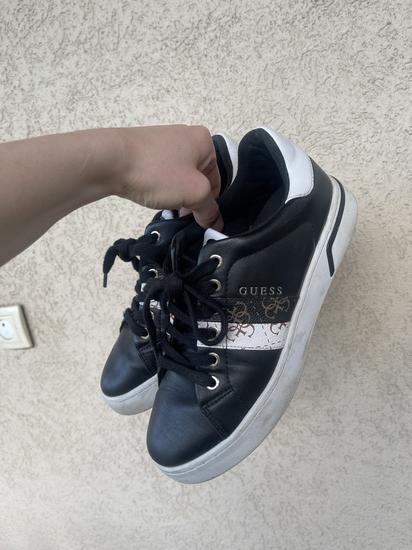 Guess patike original 38