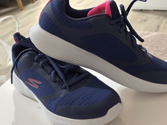 Skechers patike