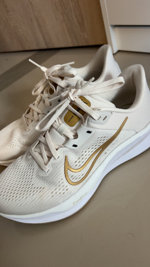 Patike Nike quest 6