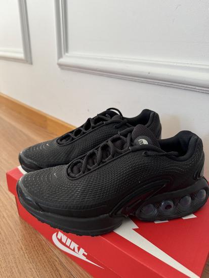 NIKE patike