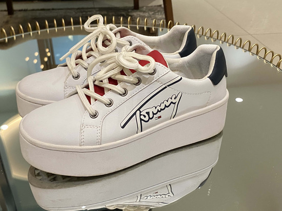 Tommy Hilfiger patike platform