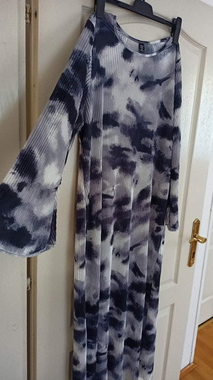nova ,duga savršena haljina 4xl