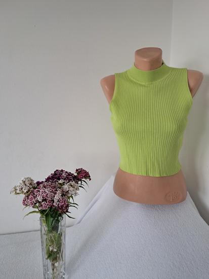 H&M limeta krop top sa polu-rolkom vel S
