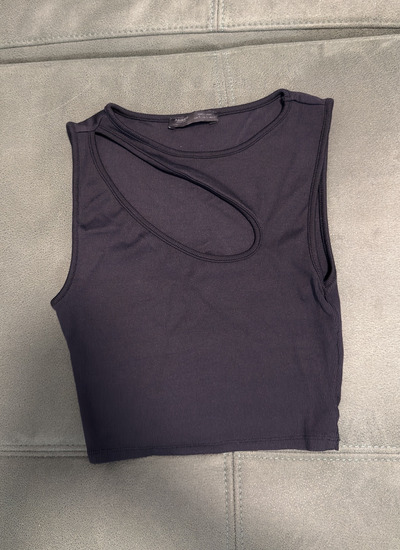 Pull and bear top