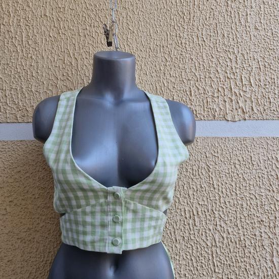 Top na vezanje Bershka S Novo