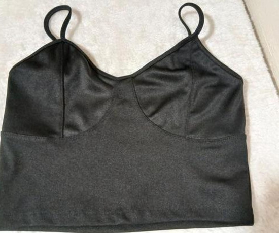 Nov crni crop top