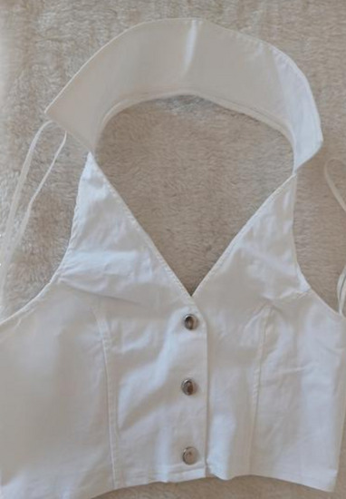 Nov H&M beli crop top M