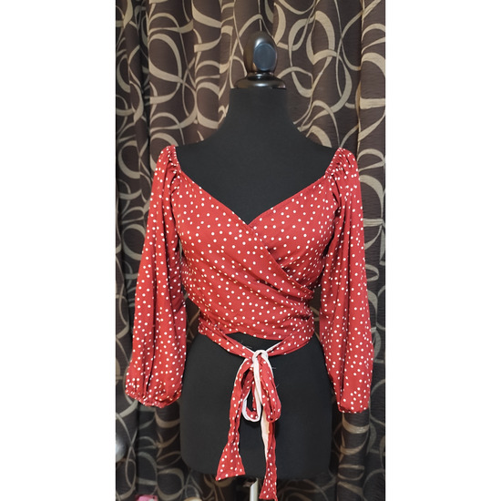 Bordo crop bluza sa tufnama M