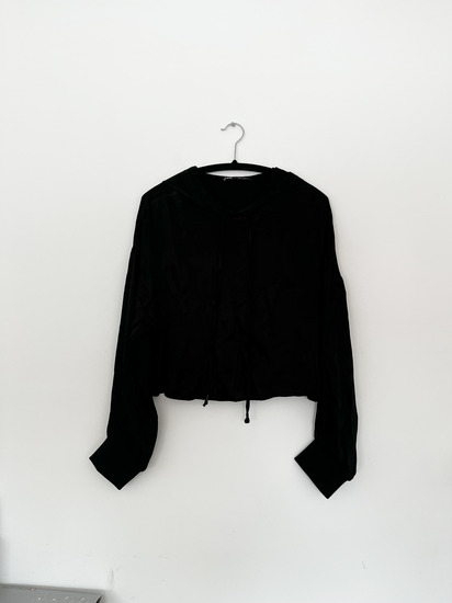 ZARA crop duksic vel L