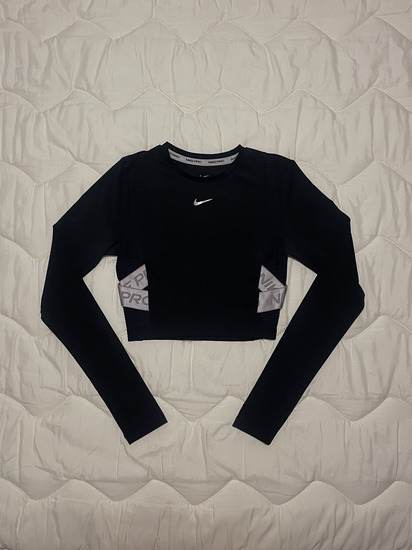 Nike pro