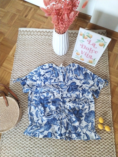 Divna H&M bluza od viskoze