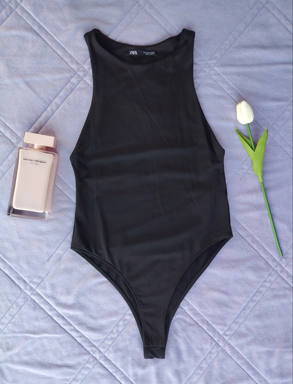Crni Zara halterneck bodi vel S
