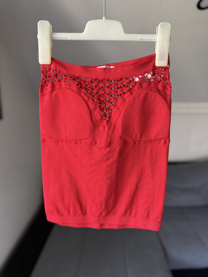 Guess top nenošen