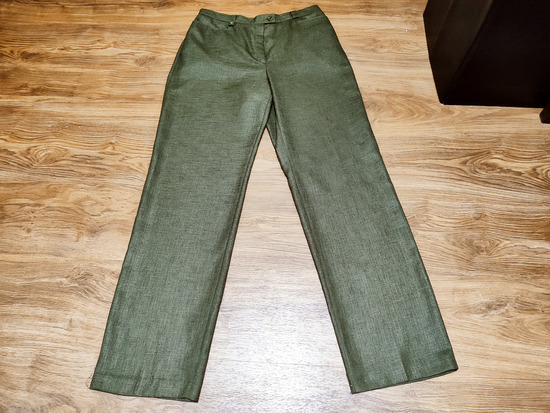 Maslinasto zelene pantalone