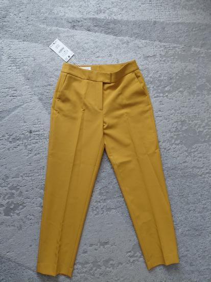 Nove Zara pantalone