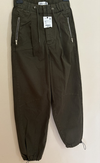 Zara cargo pantalone XS/S