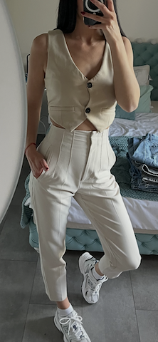 Zara viralne krem/bež pantalone na crtu XXS/XS