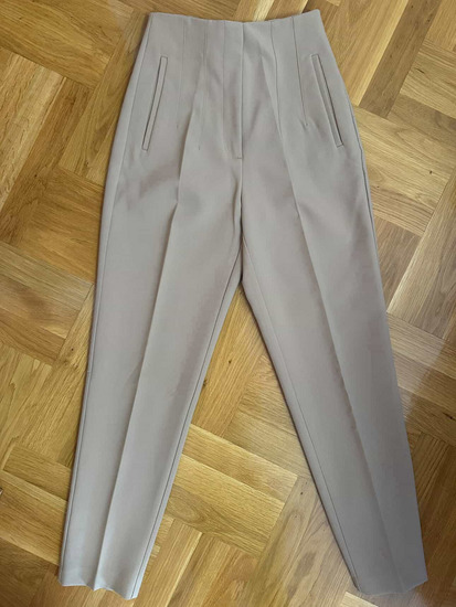 Zara pantalone