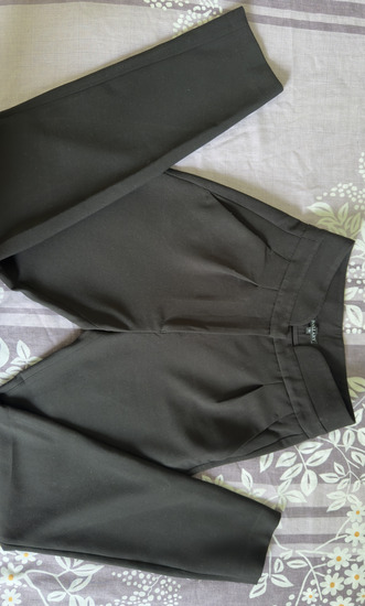 Pantalone 36, Balary, nove bez etikete