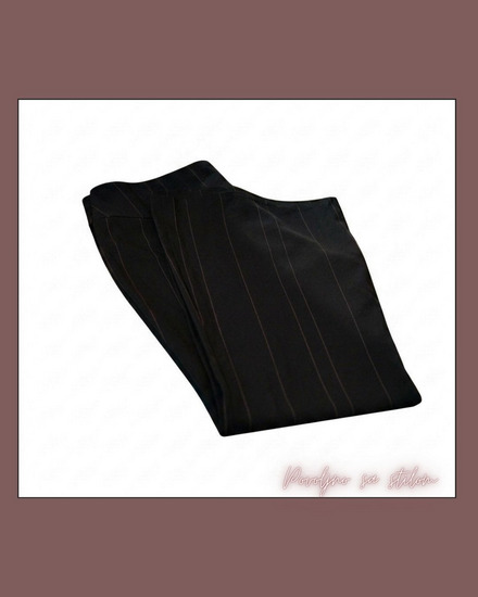 5.4.2. Elegantne pantalone na pruge L Identic