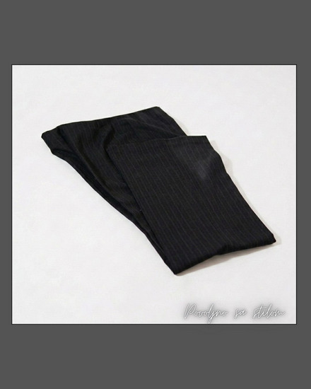 5.4.2. Tamno sive pantalone L George