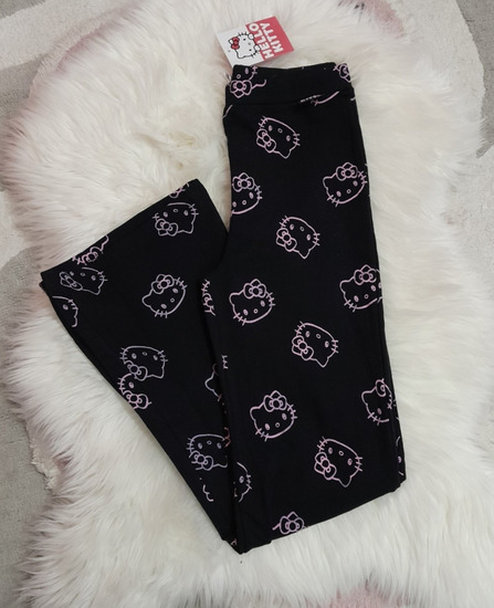 Hello Kitty donji deo