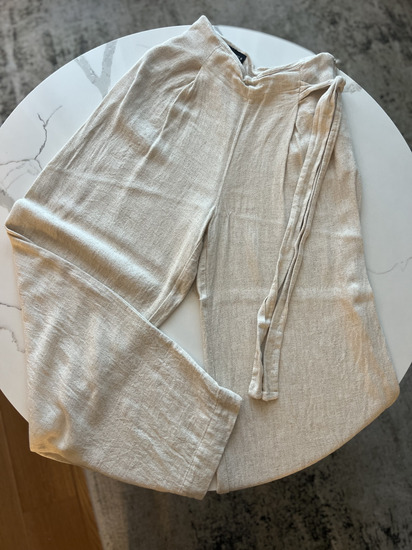 ZARA pantalone
