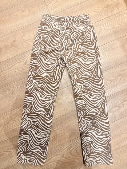 PULL&BEAR zebra pantalone 38