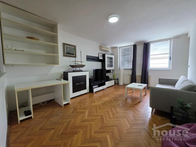 NOVI SAD - BULEVAR - 53.00 m2