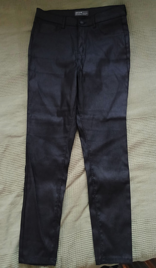 Primark crne voskirane duboke pantalone, 42