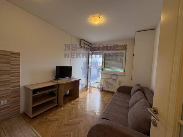 Garsonjera 26m2 Nova Detelinara