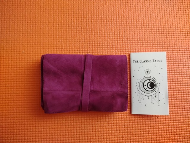 The Classic Tarot Špil + Plišana Torbica * Novo