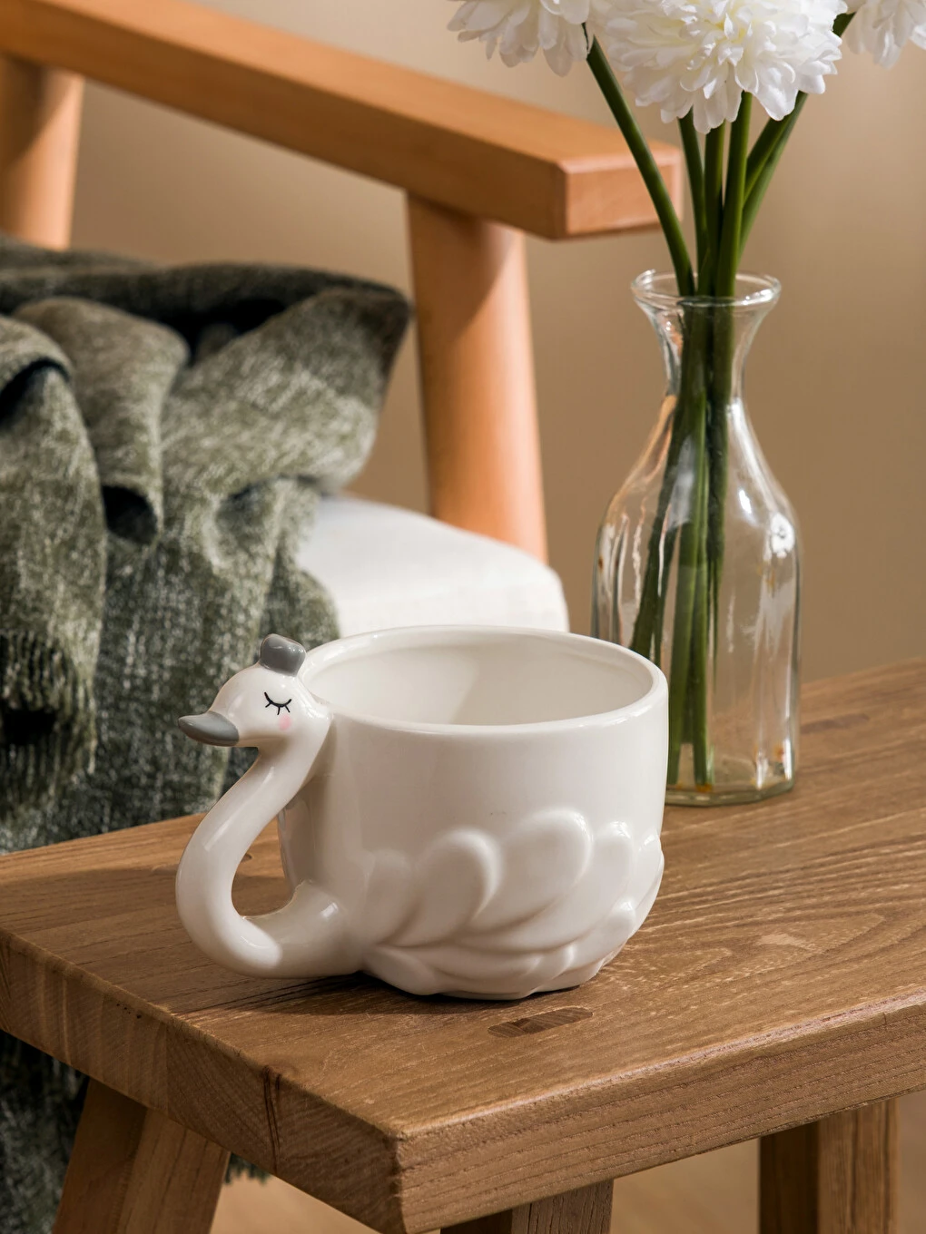 LCW HOME Keramička Šolja Sa Figuricom Labuda 430 Ml