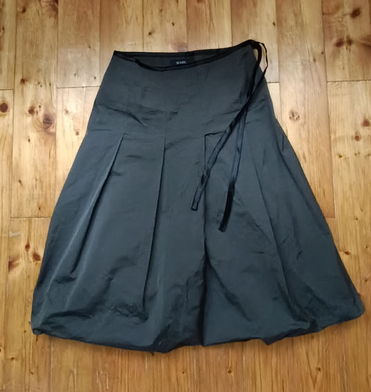 Elegantna "balon" suknja – Vel. 38 (M)