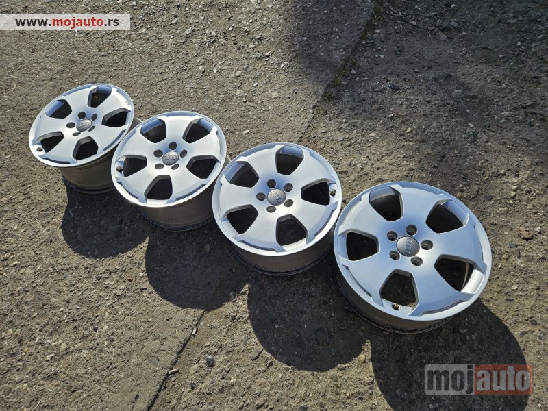 AluFelne 17Coli 5x112 Audi kao nove odlicne