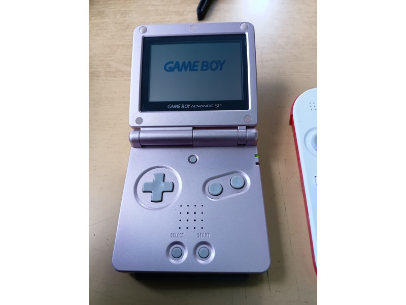 Game Boy Advance SP
