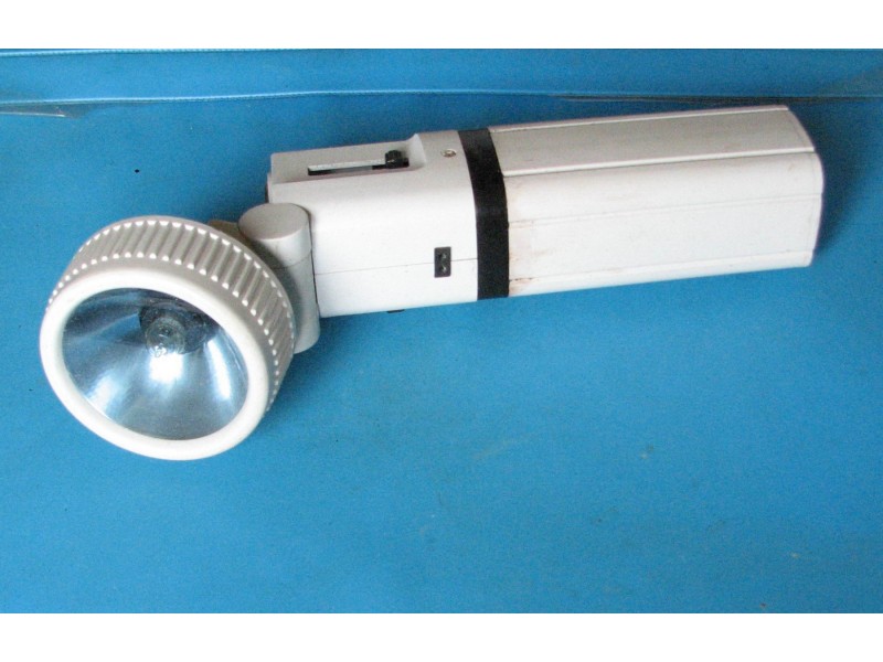 = Baterijska lampa 19cm